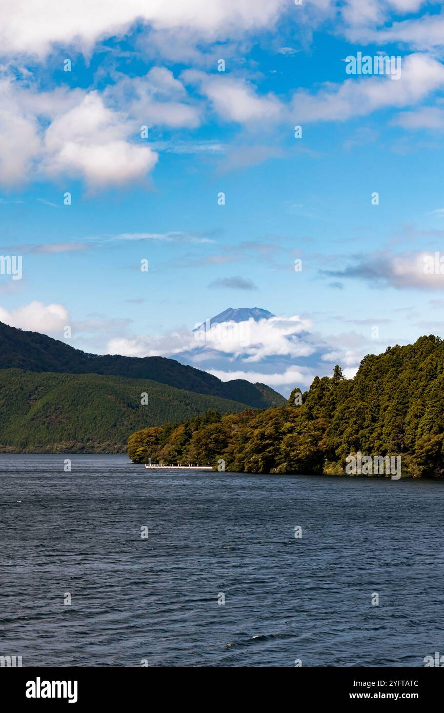 Mount Fuji view from lake Ashi, Hakone, Japan © Giorgia De Dato Stock ...