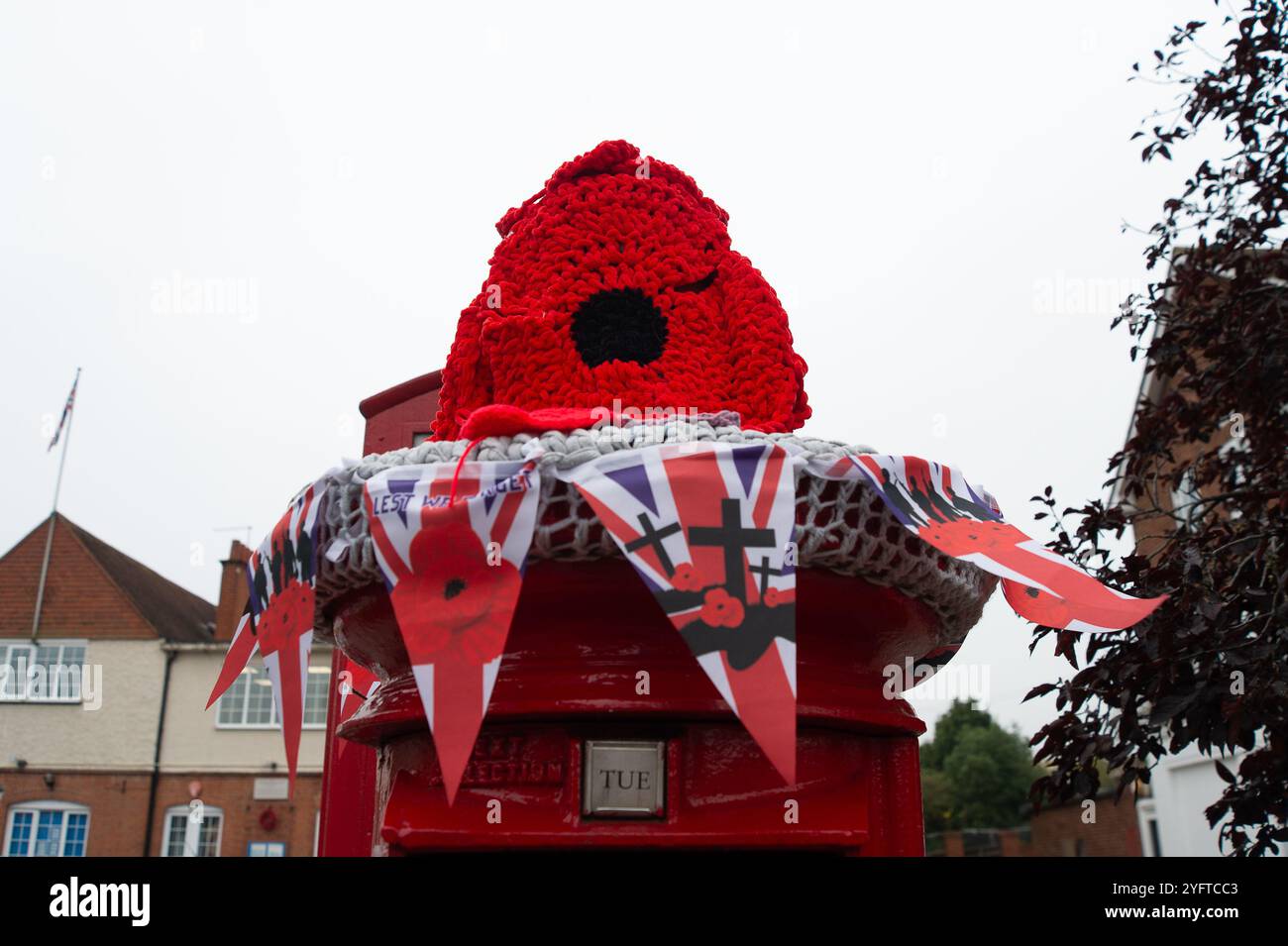 Eton Wick, Windsor, Berkshire, UK. 5th November, 2024. A poppy themed ...