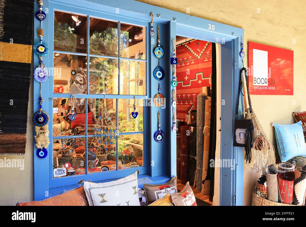 Artisanal shops with a Mexican and/or Indigenous influence in the ...