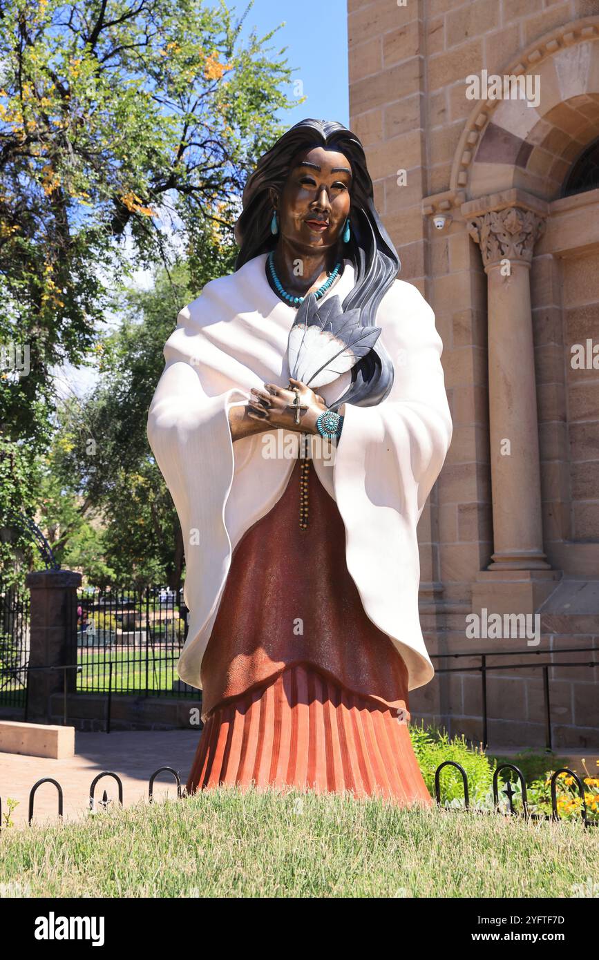 Saint kateri tekakwitha hi-res stock photography and images - Alamy