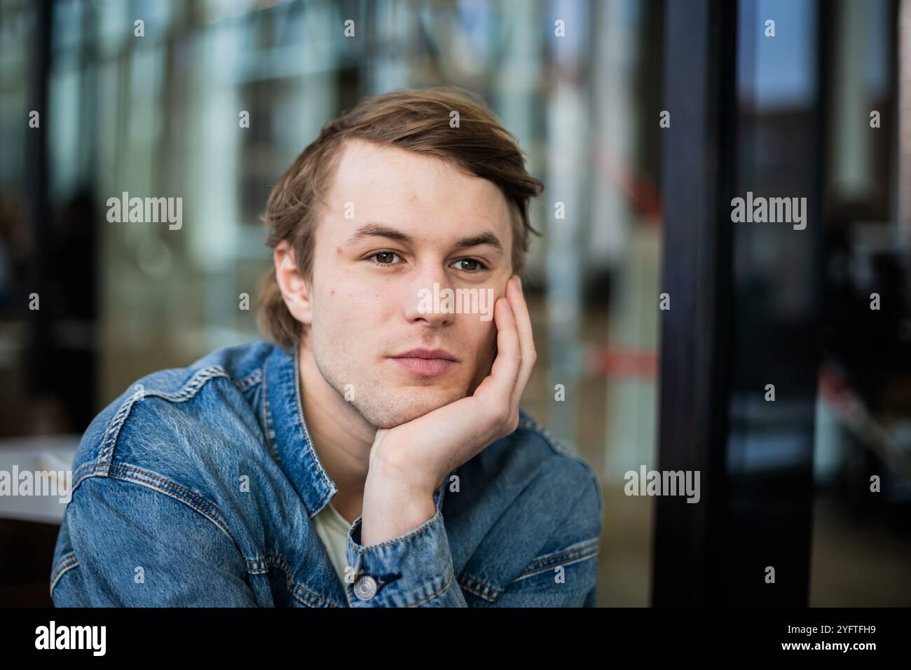 Berlin, Germany. 05th Nov, 2024. Ludwig Simon, actor, photographed ...