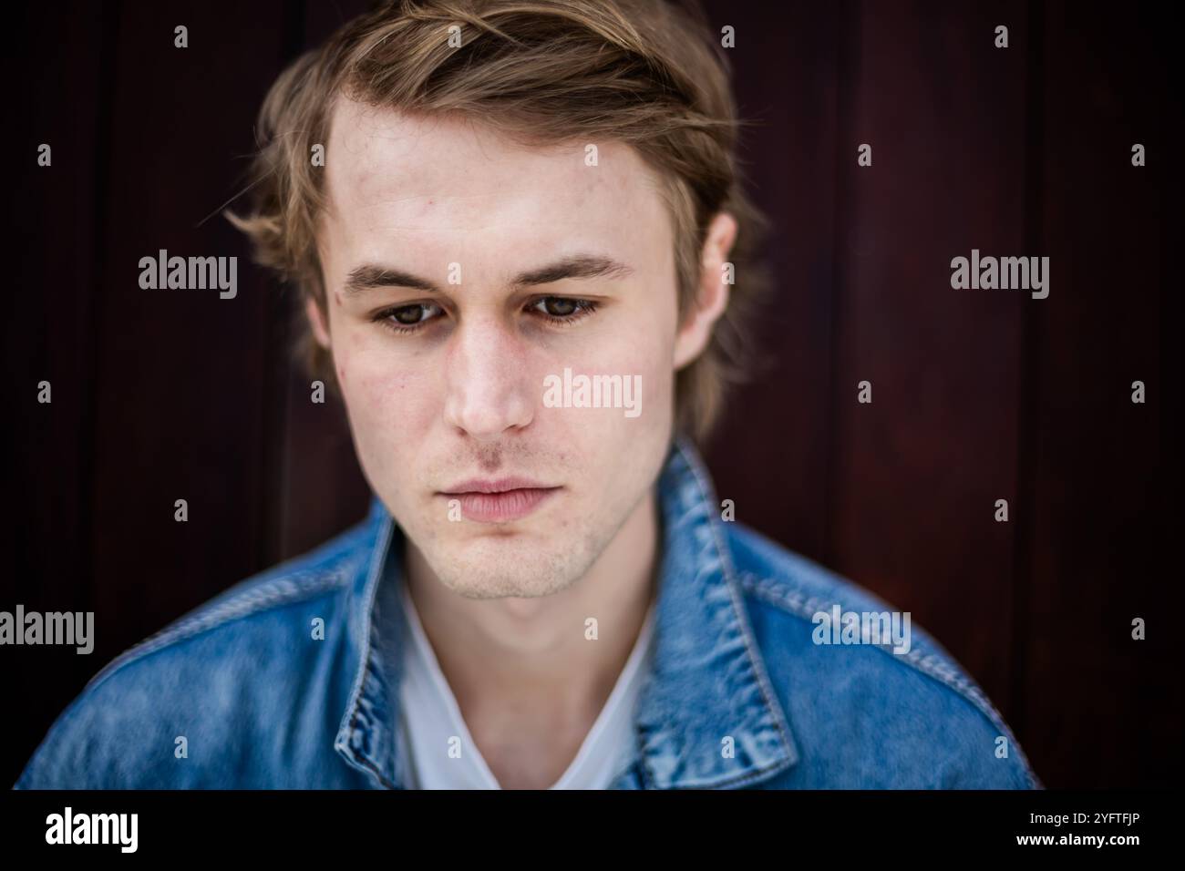Berlin, Germany. 05th Nov, 2024. Ludwig Simon, actor, photographed ...