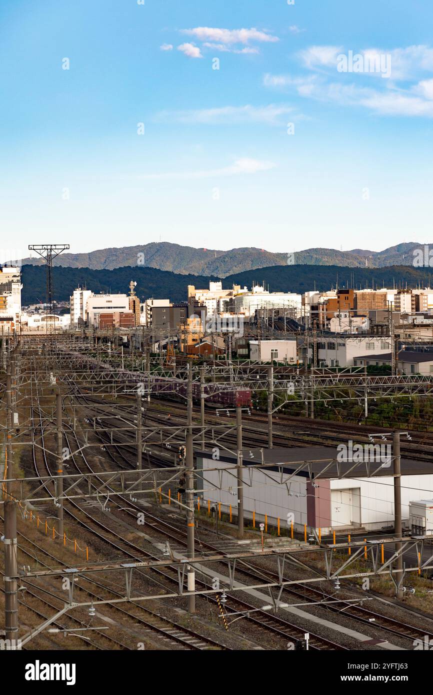 Train de shinkansen hi-res stock photography and images - Alamy
