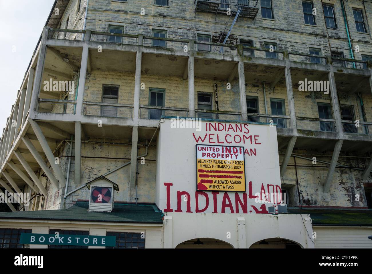 Free indian land indians welcome hi-res stock photography and images ...