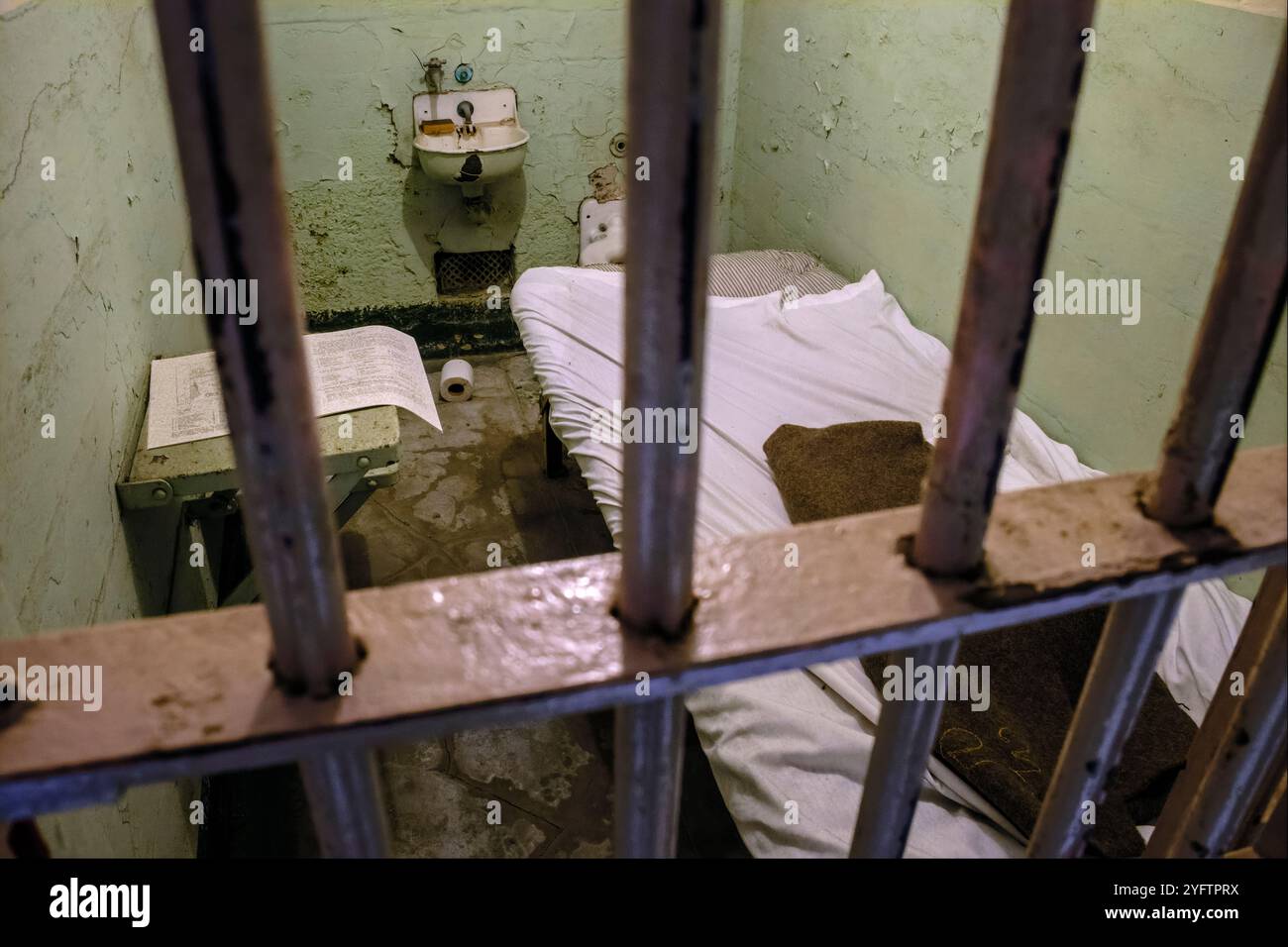 Prison cell usa hi-res stock photography and images - Alamy
