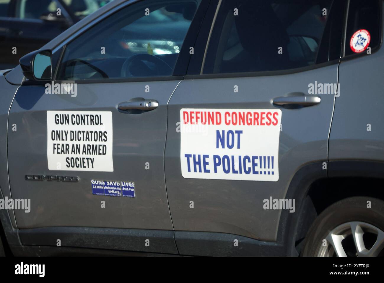 Alexandria, VA, USA. 5th Nov, 2024. Pro Gun and pro police sign posted ...