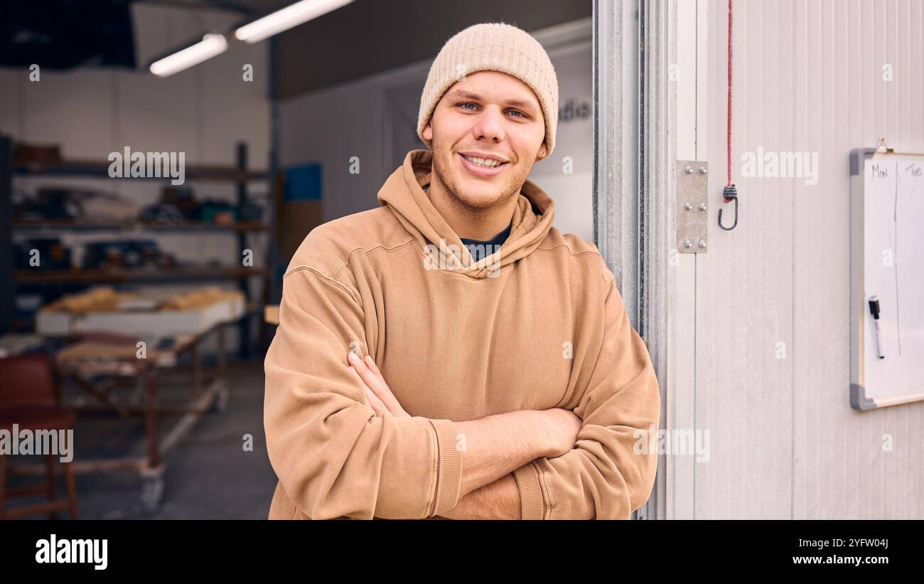Smiling male worker hi-res stock photography and images - Alamy