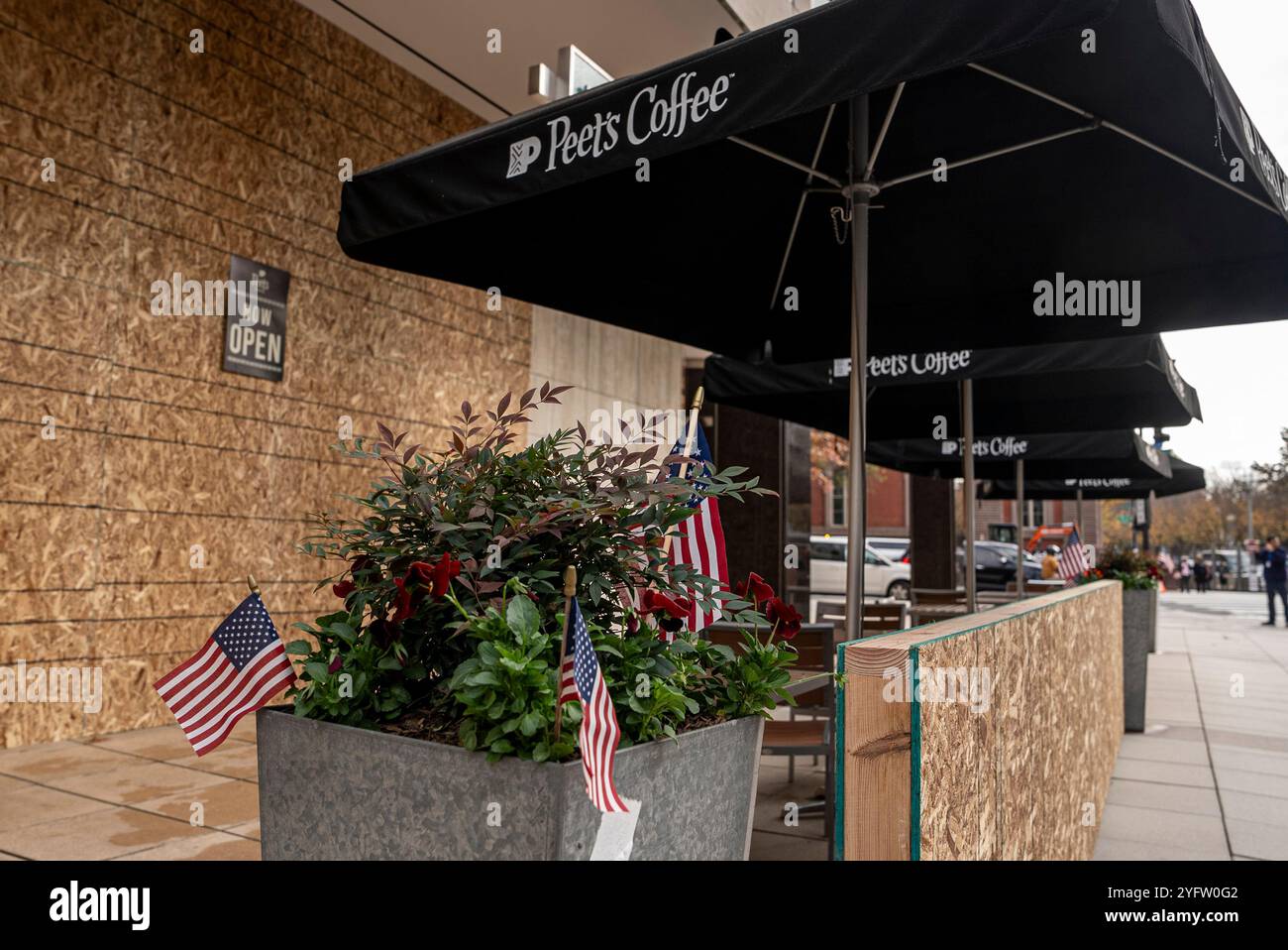 Washington, United States. 05th Nov, 2024. Peet's Coffee located near ...