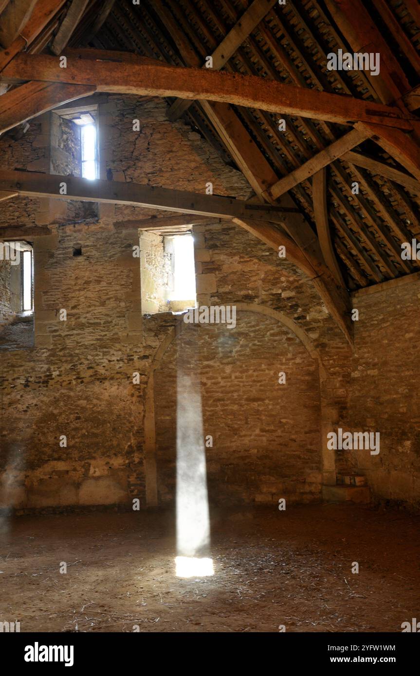 Cruck hi-res stock photography and images - Alamy