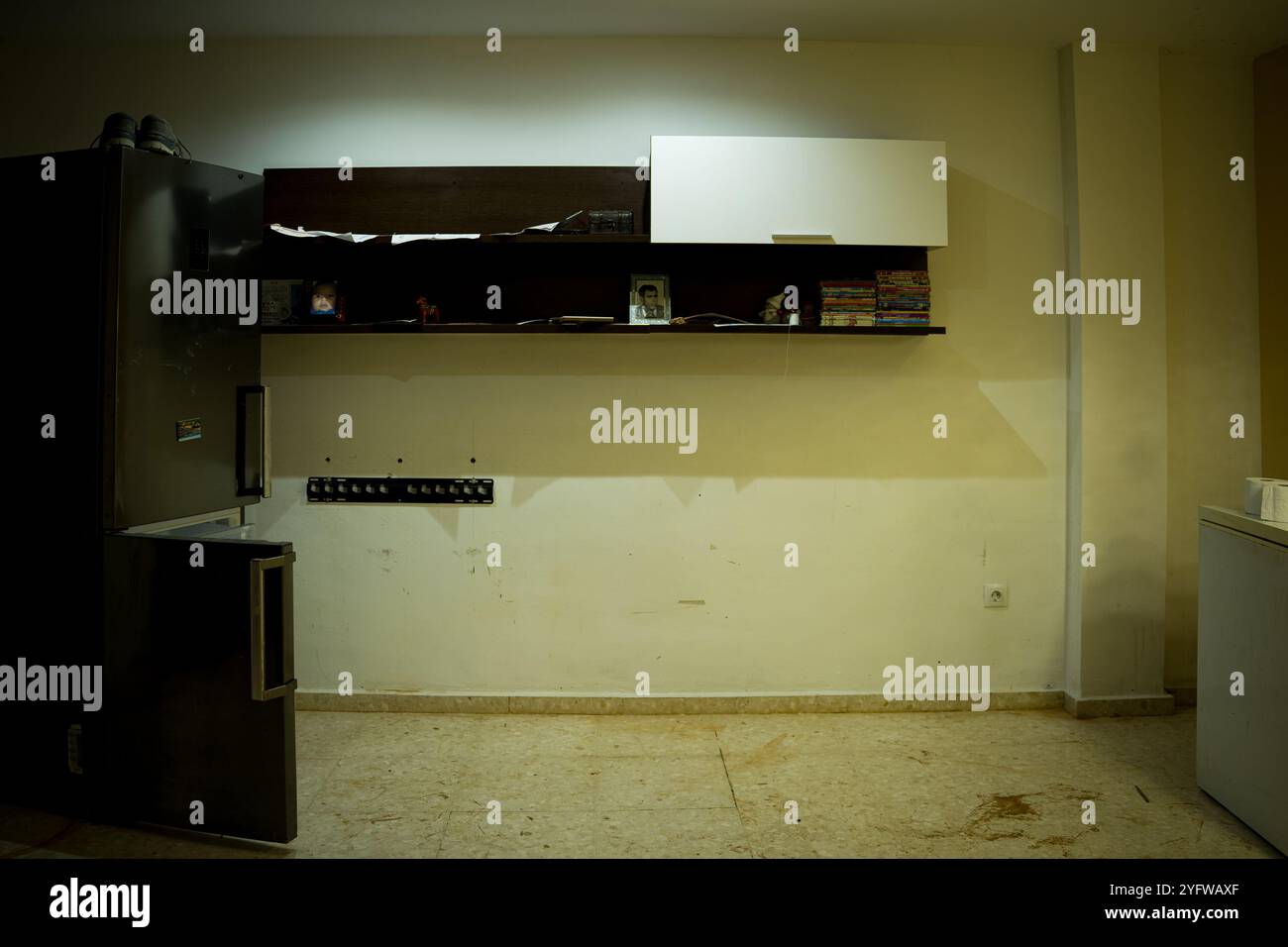 Aldaia, Valencia, Spain. 04th Nov, 2024. The emptied interior of a ...