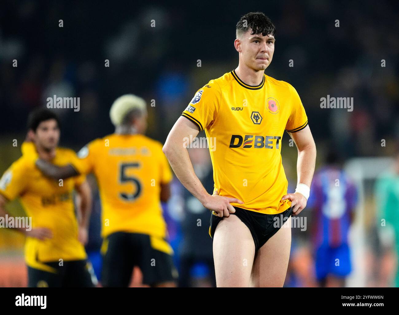 Wolverhampton Wanderers' Jorgen Strand Larsen dejected following the ...