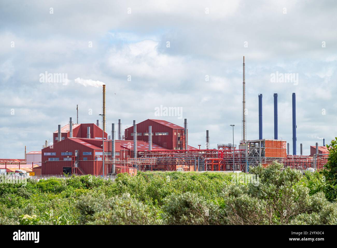 Industrial factory in rural place hi-res stock photography and images ...