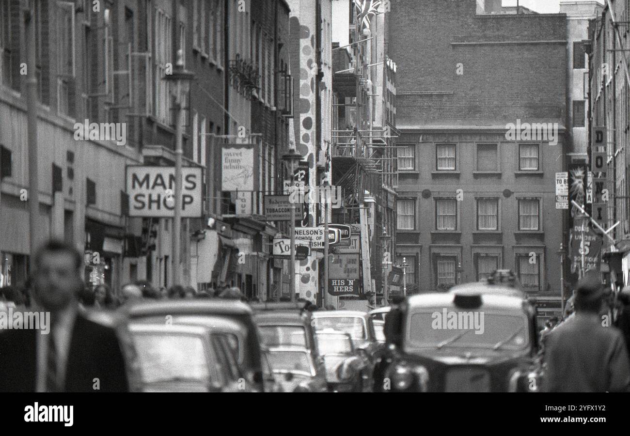 London carnaby street 1969 hi-res stock photography and images - Alamy