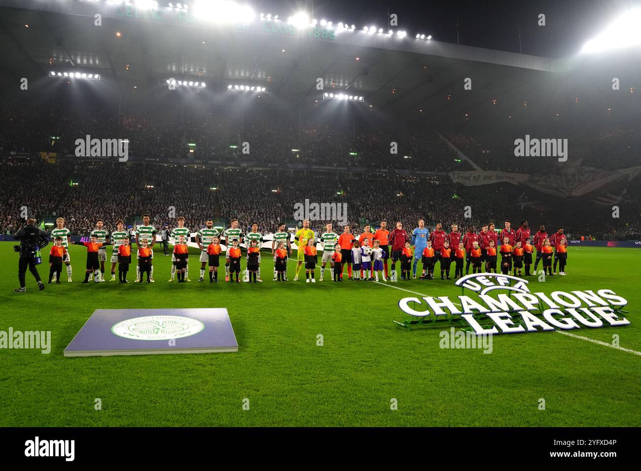 Celtic and RB Leipzig players line up ahead of the UEFA Champions ...