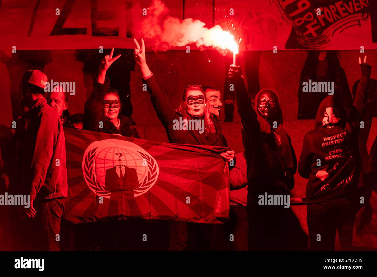 Guy fawkes logo hi-res stock photography and images - Alamy