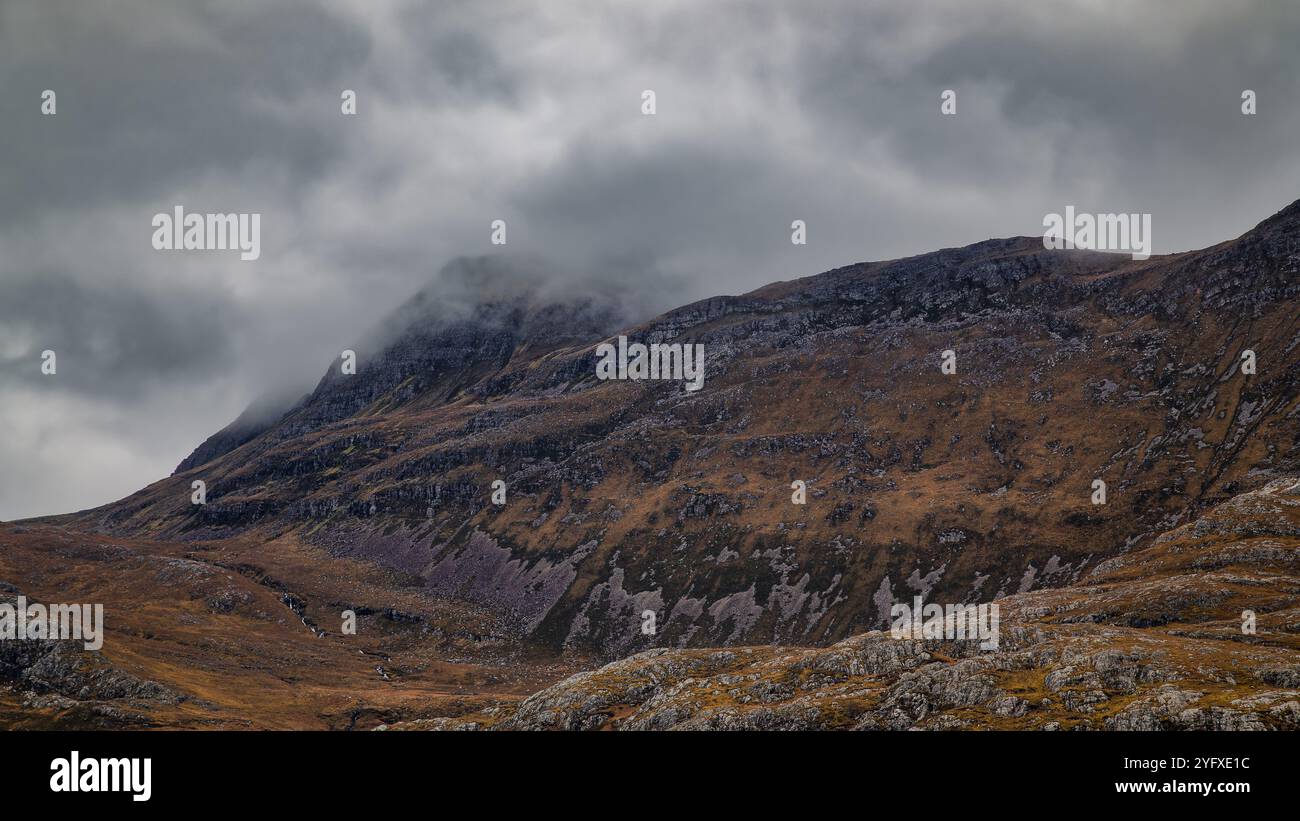 Spear mountain hi-res stock photography and images - Alamy