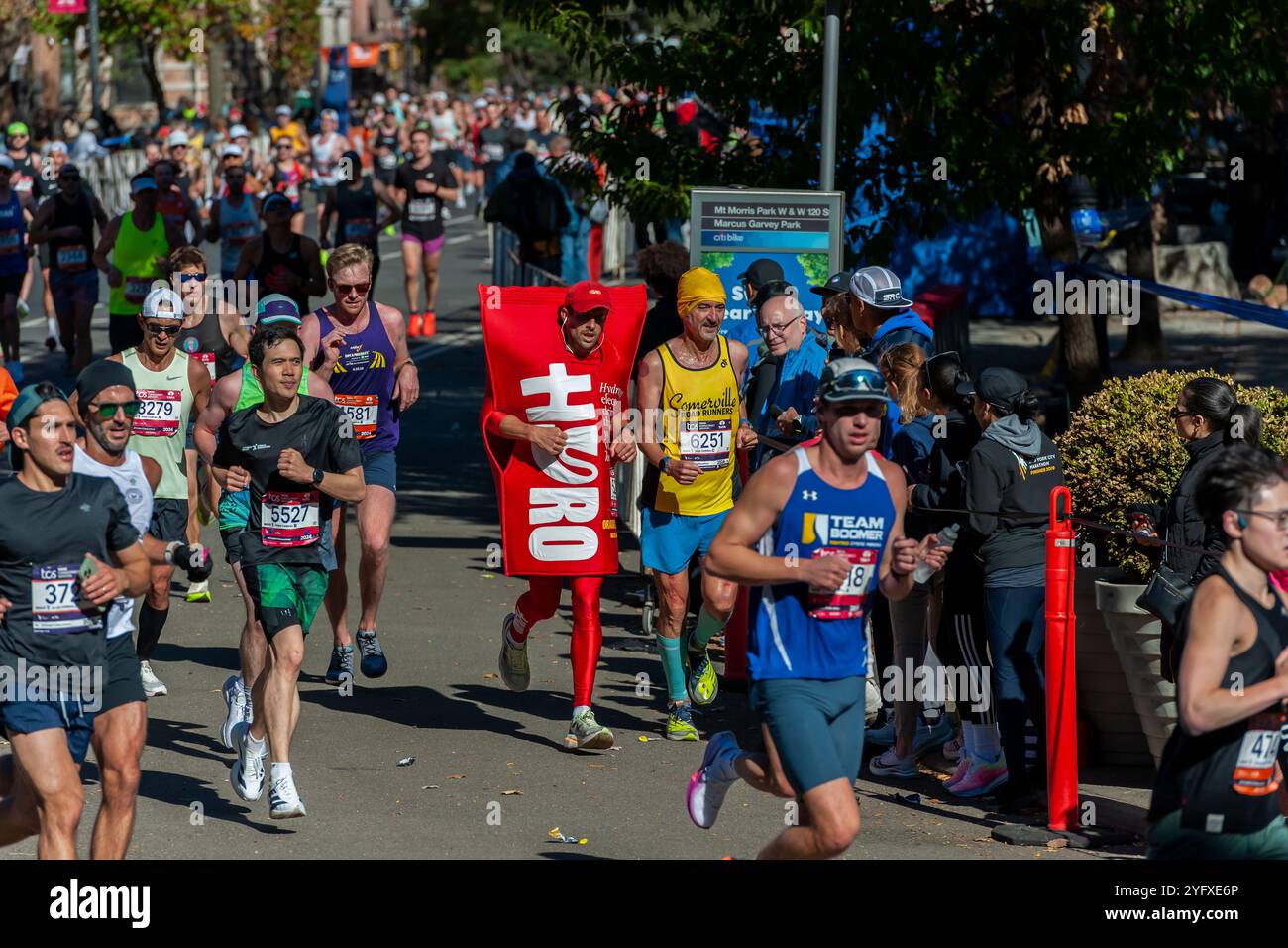 Tcs new york city marathon 2024 hi-res stock photography and images - Alamy