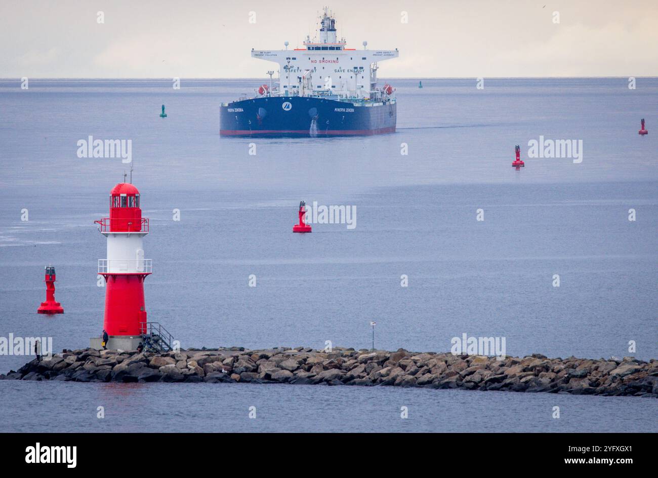 Rostock, Germany. 04th Nov, 2024. The Greek oil tanker "Minerva Zenobia ...