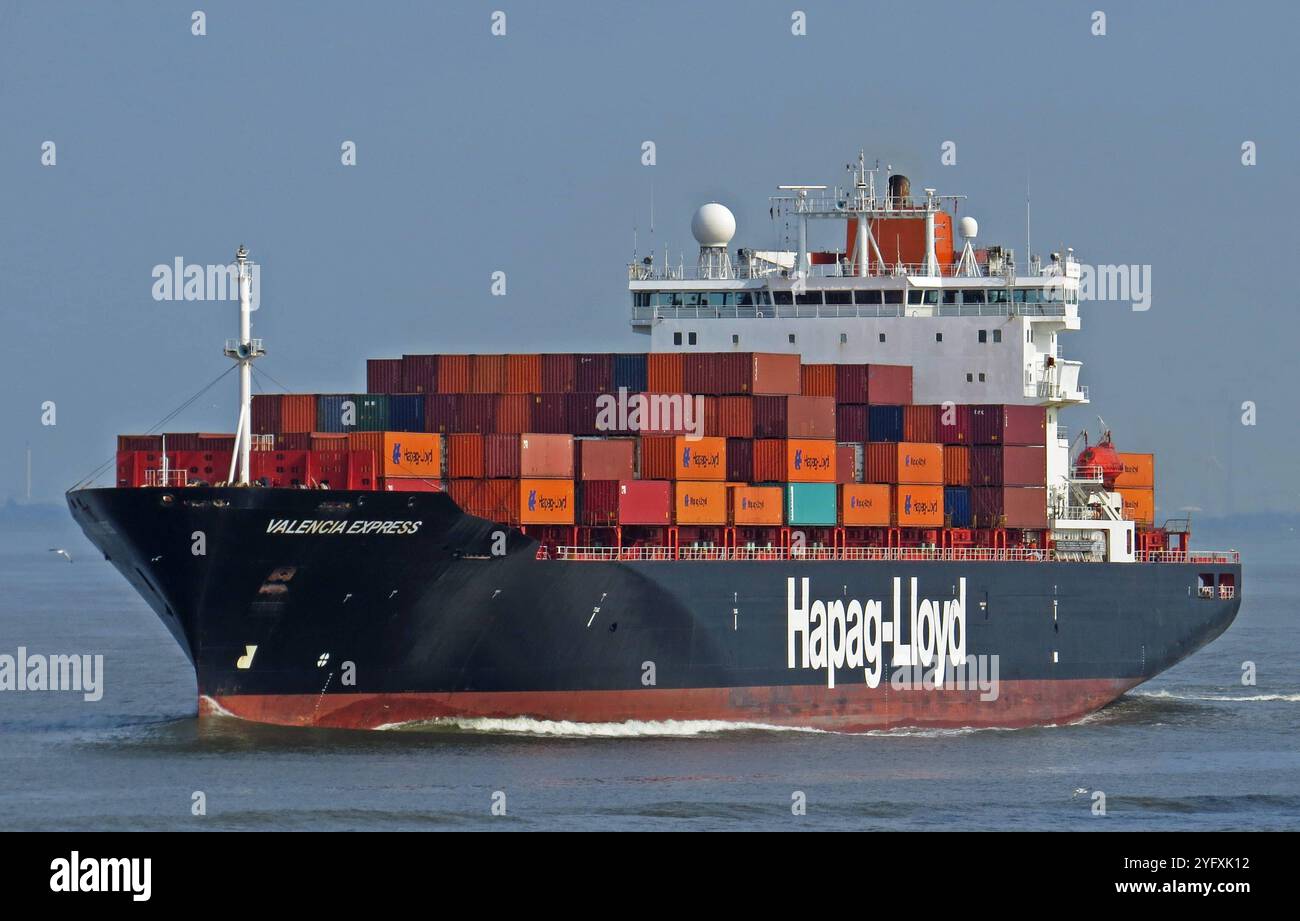 Der containertransport hi-res stock photography and images - Alamy