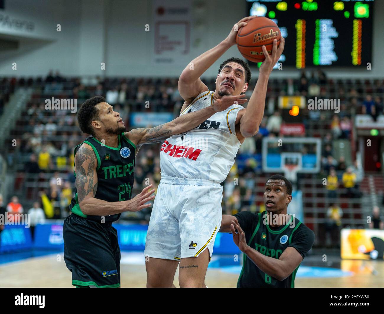 Ludwigsburg, Deutschland. 05th Nov, 2024. Larry Thomas (kb Trepka, #24 ...