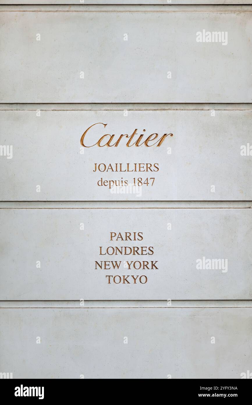 Cartier storefront hi-res stock photography and images - Alamy