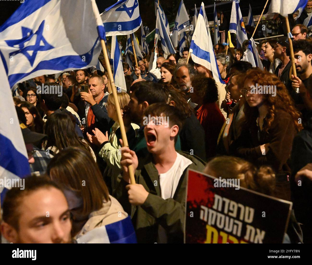 Jerusalem, Israel. 05th Nov, 2024. Angry Israelis protest Prime ...