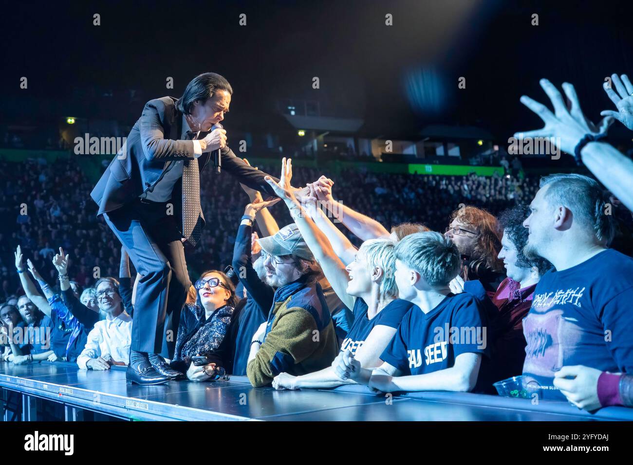 Manchester, England, 5th November, 2024. Nick Cave performing at the AO ...