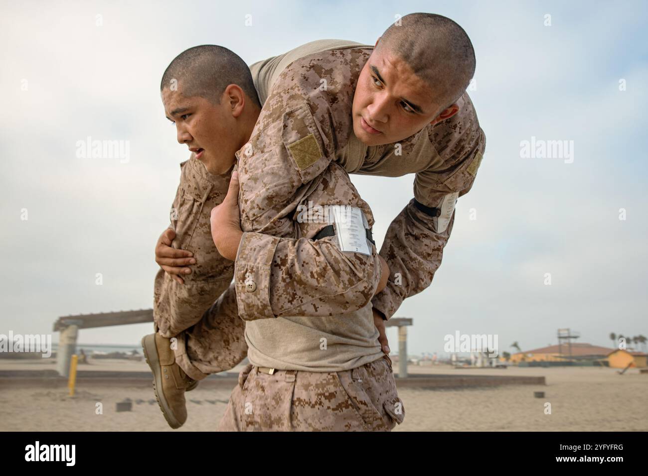 U.S. Marine Corps recruits with Fox Company, 2nd Recruit Training ...