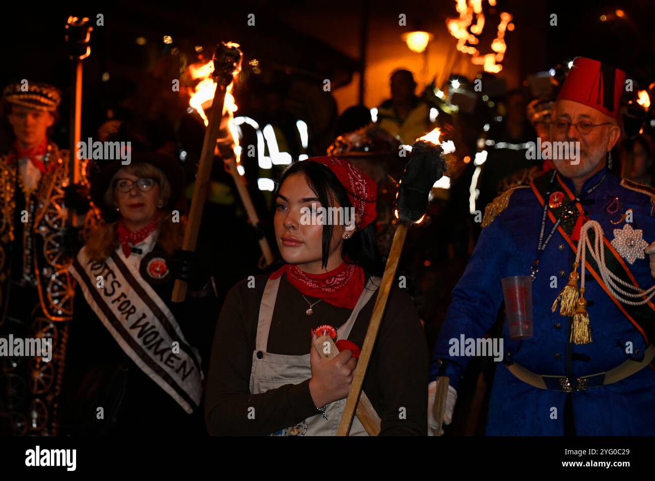 Lewes, UK. 5th November 2024. Thousands fill the streets of Lewes in ...