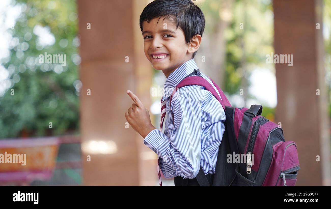 Students in classroom india hi-res stock photography and images - Alamy