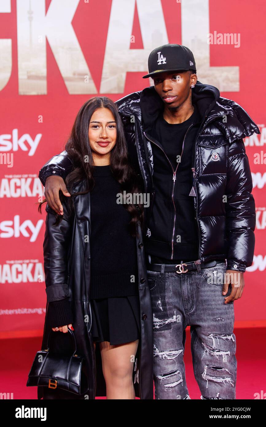 Premiere - The Day of the Jackal -SKY Serie Asali Rani Asal Movafegh ...