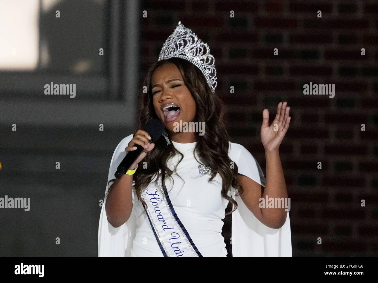 Miss Howard University Damaris Moore sings the National Anthem before ...