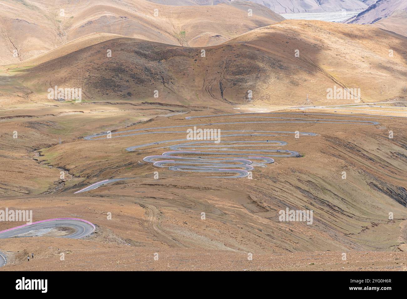 Winding Roads of Friendship Highway En Route to Mount Everest in Tibet ...