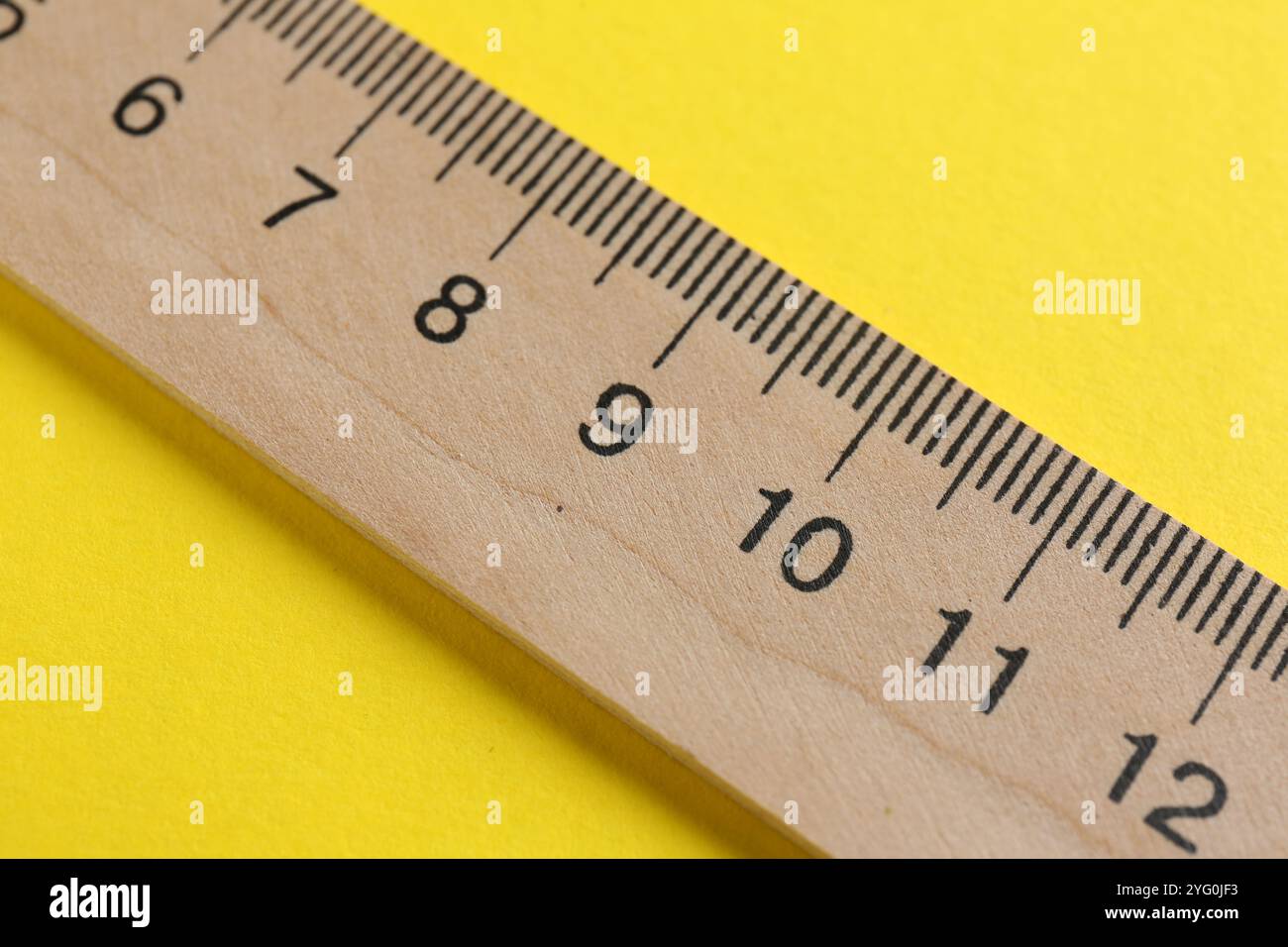 Ruler measure kid hi-res stock photography and images - Alamy
