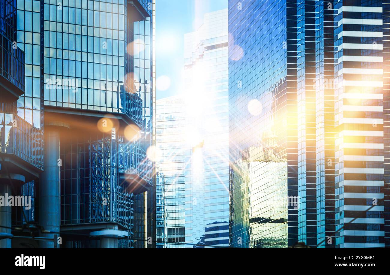 Modern composition glass building hi-res stock photography and images ...