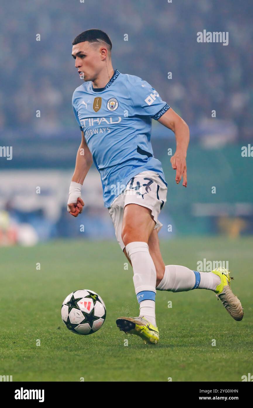 Lisbon, Portugal. 05th Nov, 2024. Phil Foden (Manchester City FC) seen ...