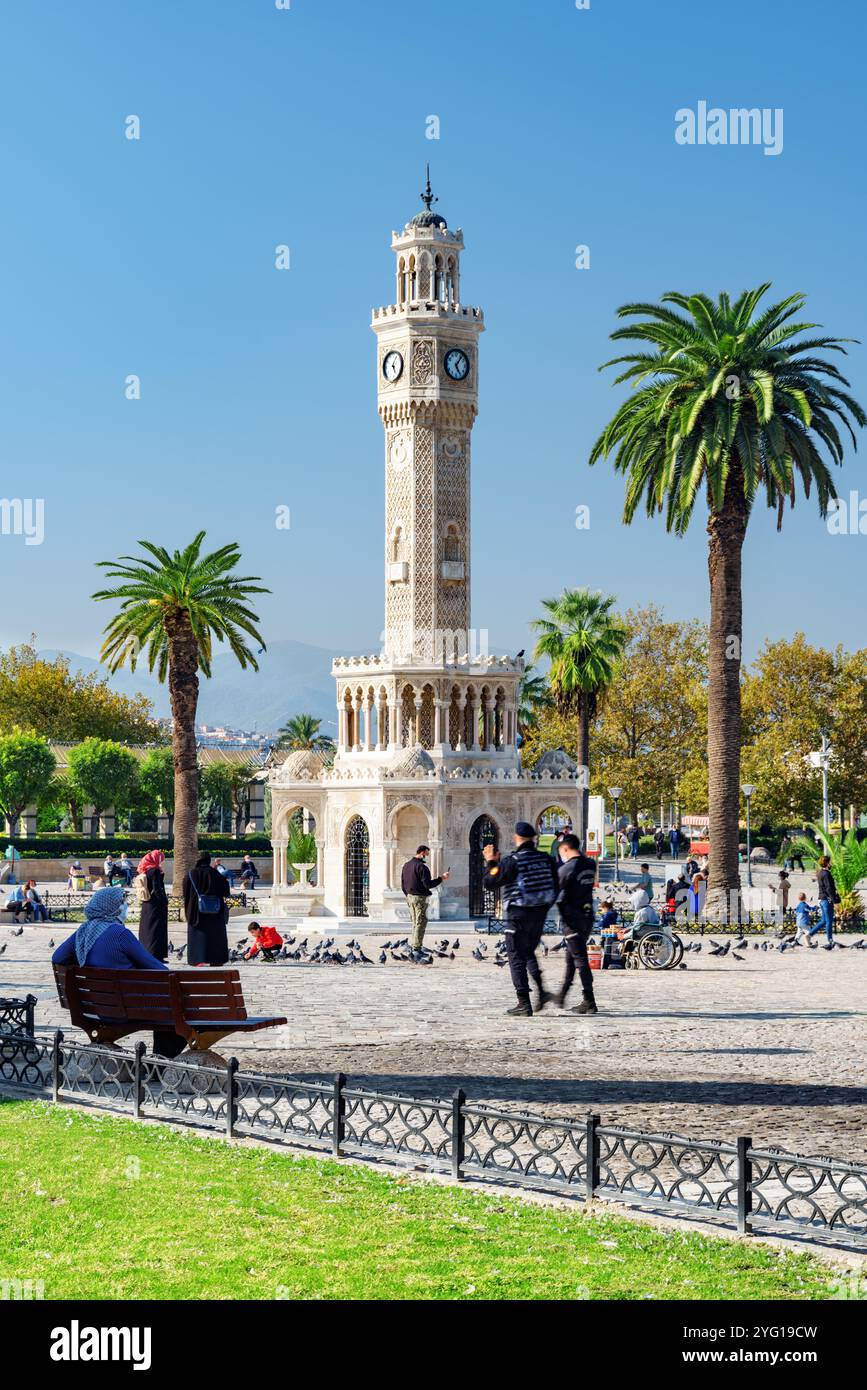 Izmir Clock Tower in the middle of Konak Square, Izmir Stock Photo - Alamy