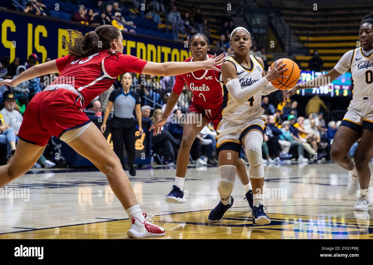 November 04 2024 Berkeley CA U.S.A. California guard Kayla Williams (4 ...