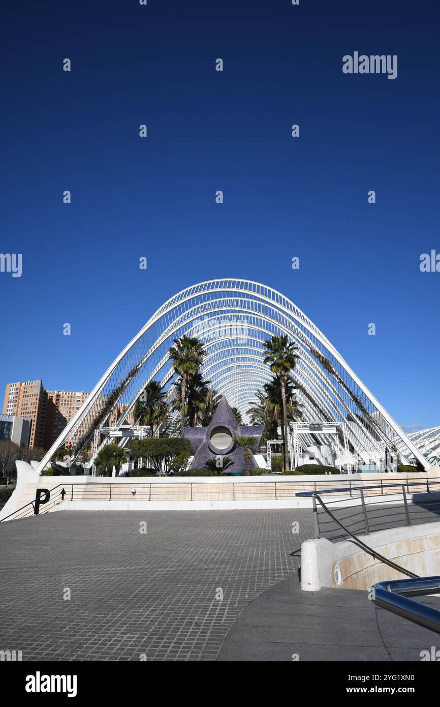 Umbracle, el jardín de la Ciudad de las Artes y las Ciencias Stock ...
