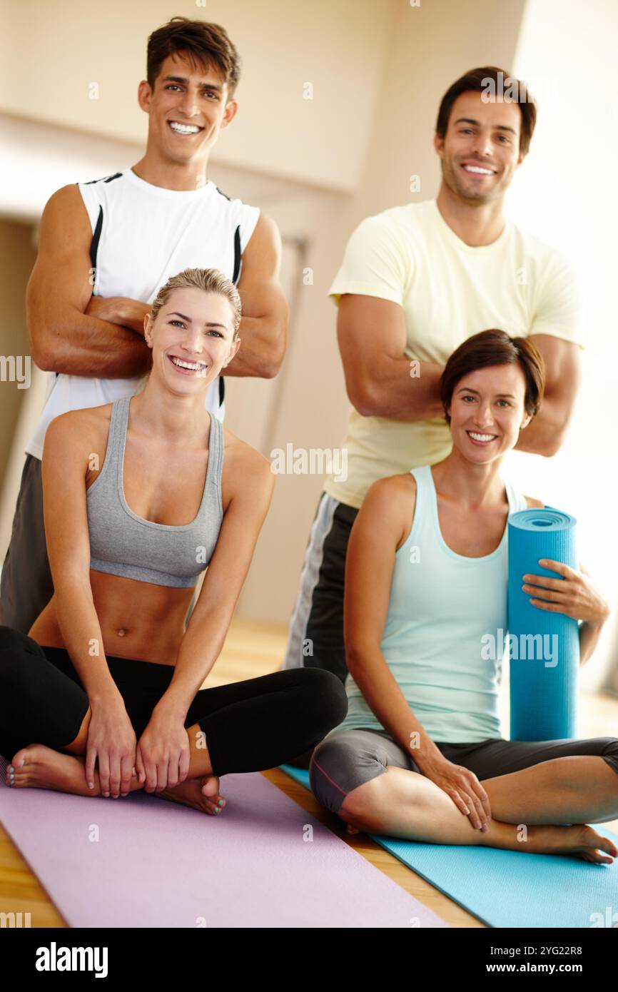 Portrait mat friends ready hi-res stock photography and images - Alamy