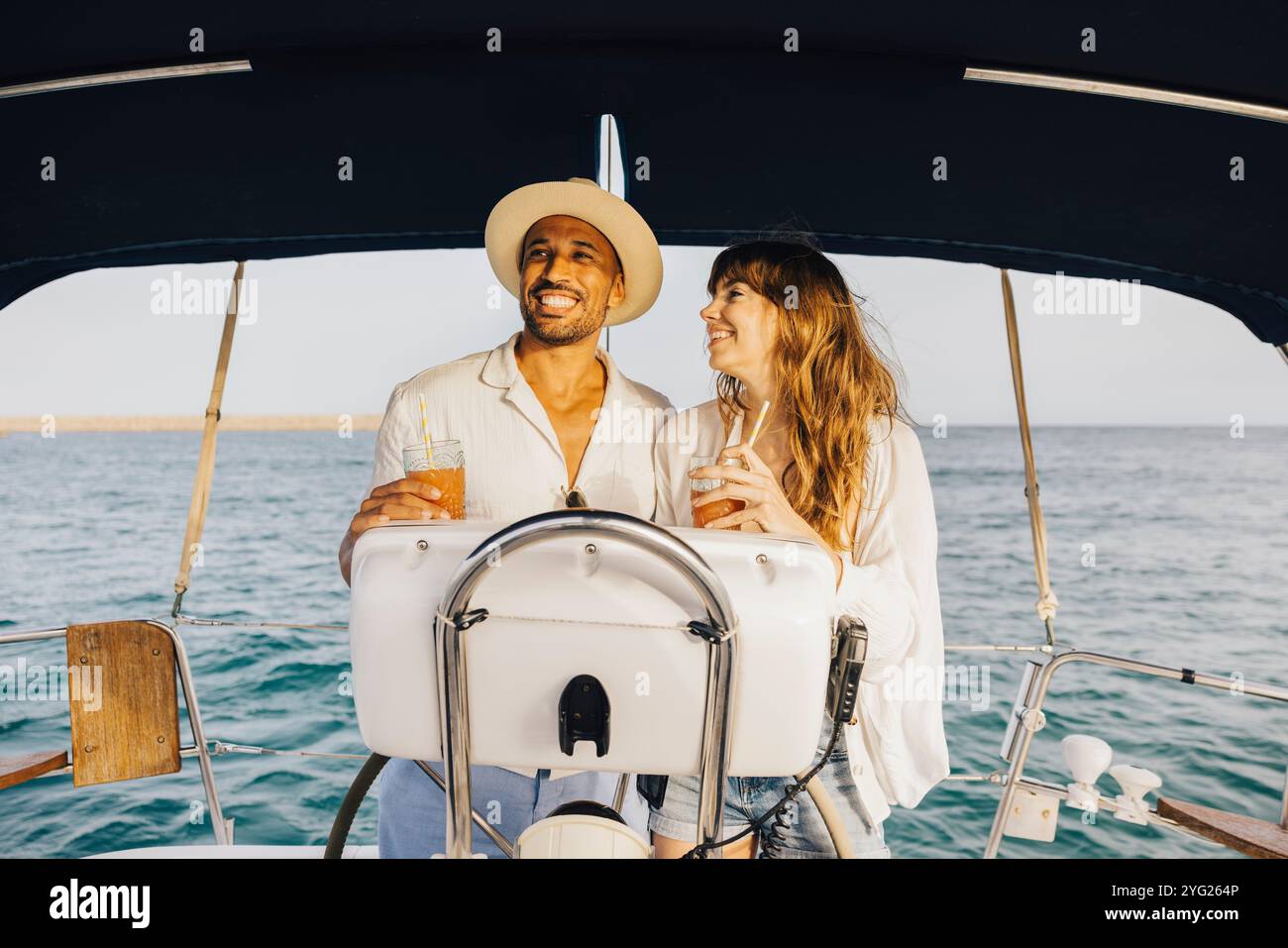 Explores by sailboat hi-res stock photography and images - Alamy