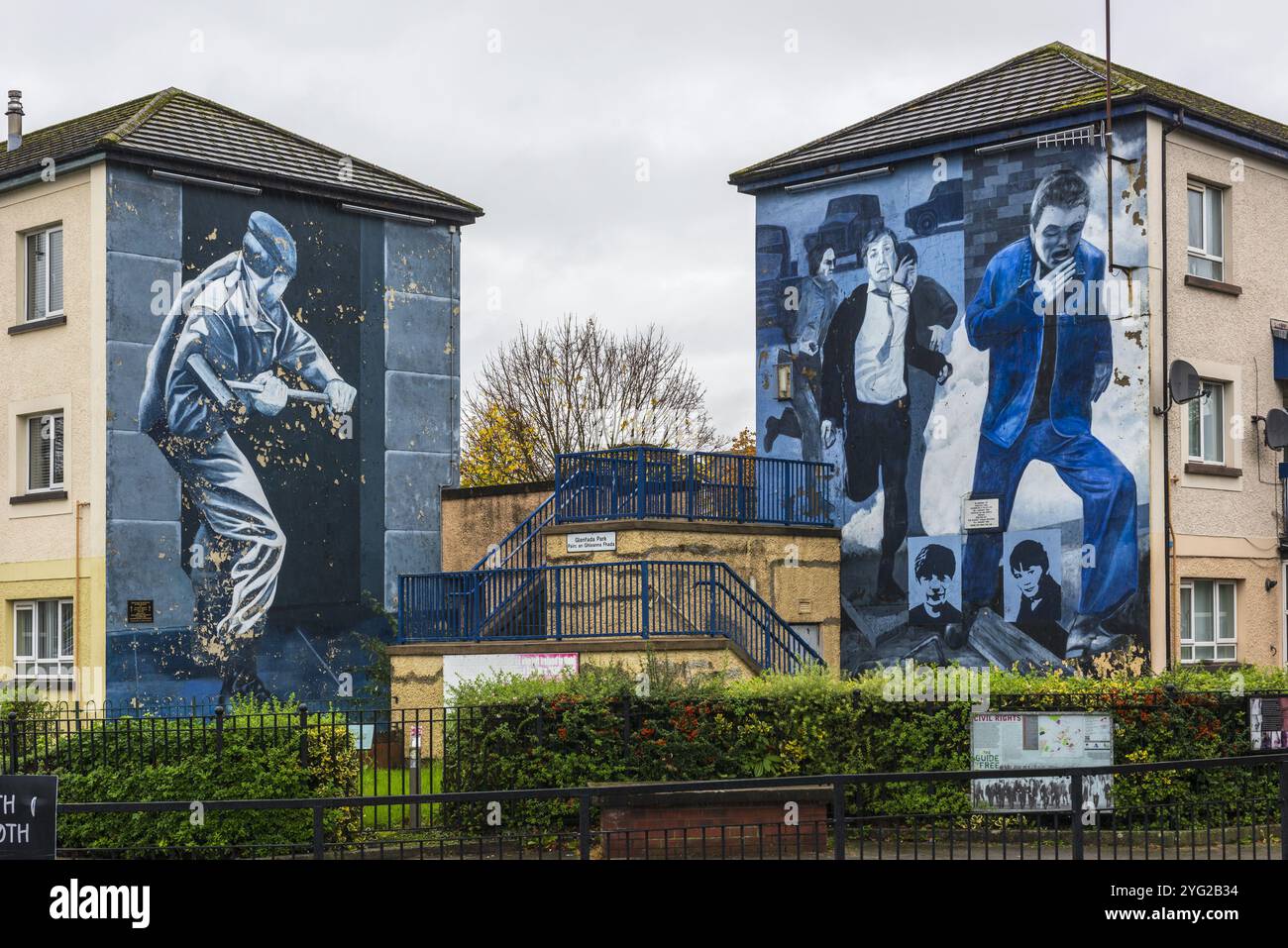 NORTH IRELAND, LONDONDERRY (DERRY), MURAL IN THE CATHOLIC NEIGHBORHOOD ...
