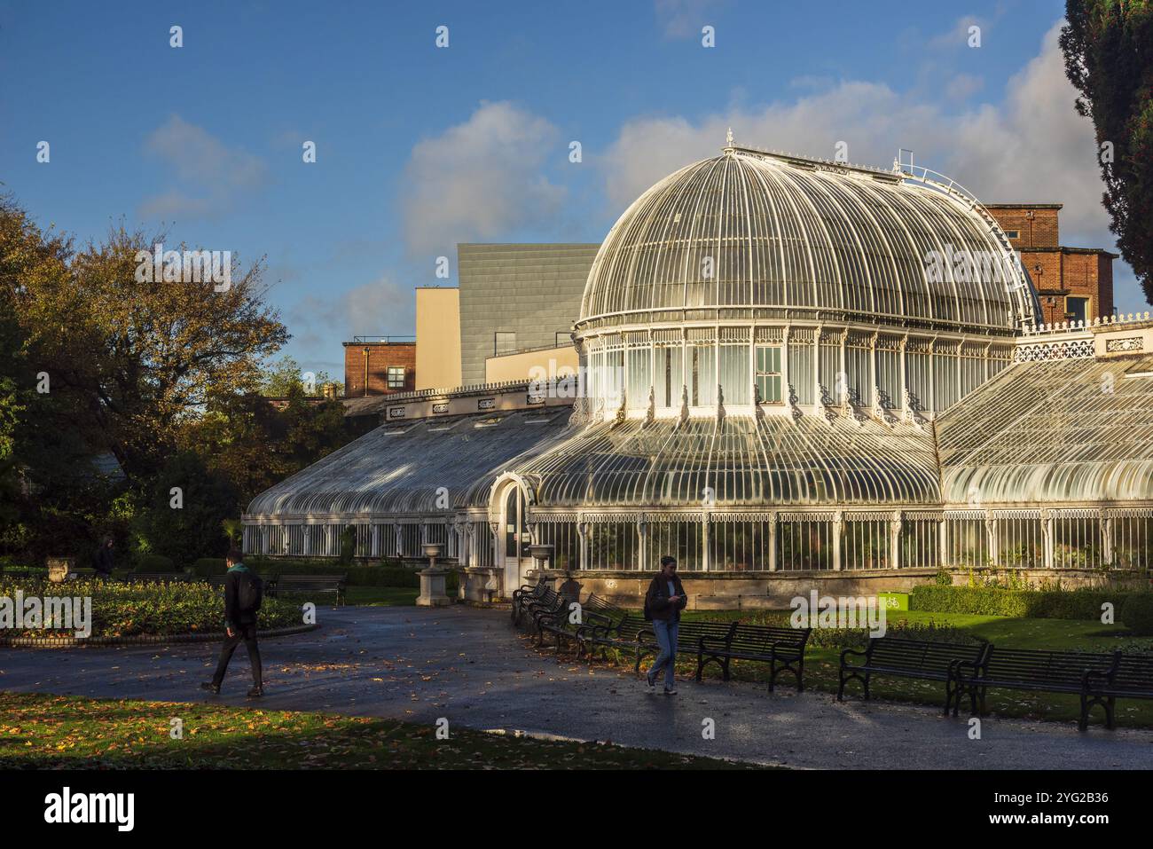 NORTH IRELAND, BELFAST, BOTANIC GARDENS, THE PALM HOUSE Stock Photo - Alamy