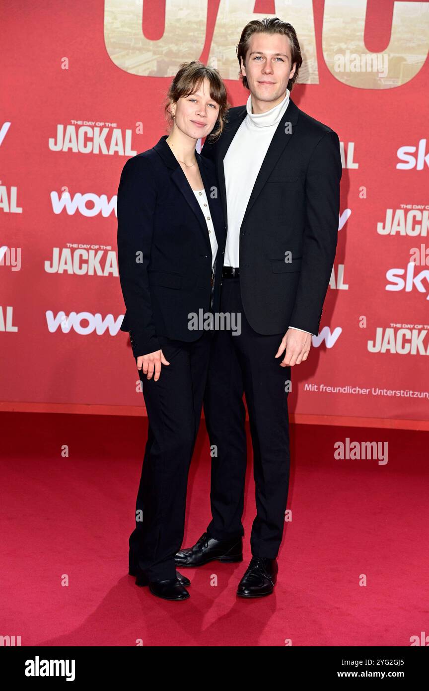 Anna Bachmann und Richard Kreutz bei der Premiere der Sky Original ...