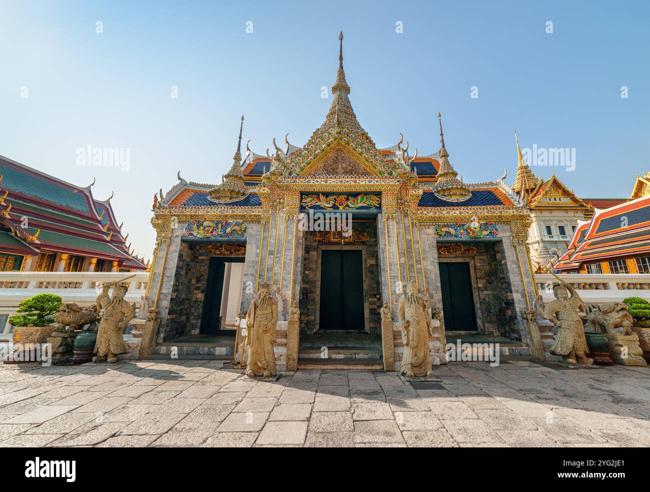 Grand palace gate hi-res stock photography and images - Alamy