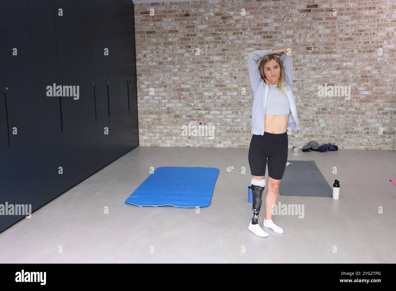 Artificial limb hi-res stock photography and images - Alamy