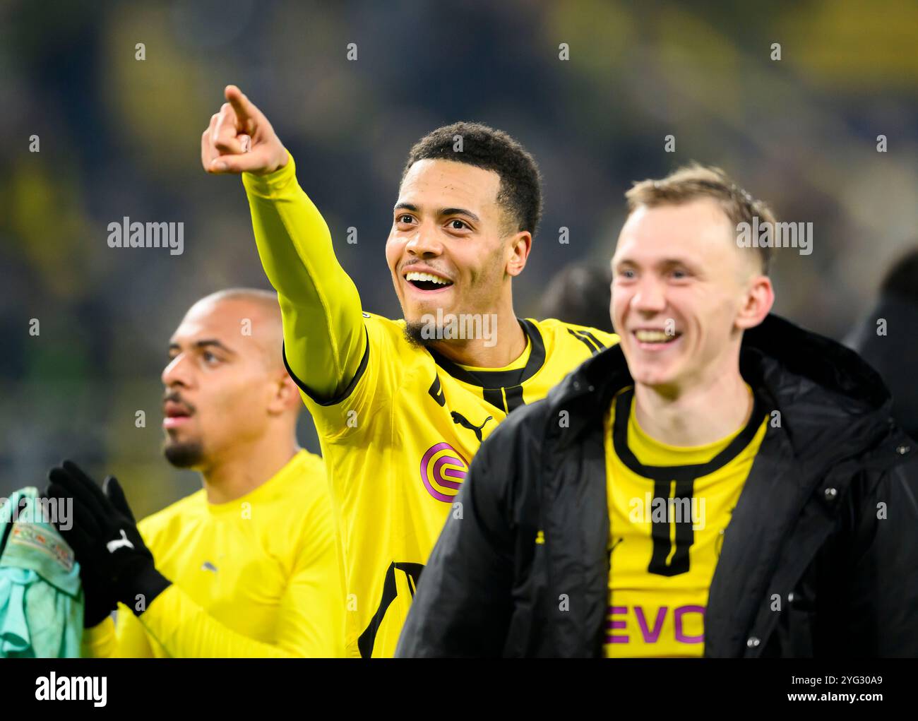 final jubilation DO, left to rightDonyell MALEN (DO), Felix NMECHA (DO ...