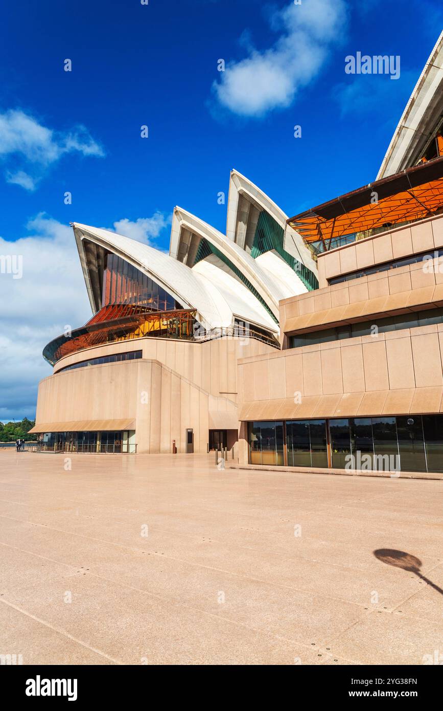 Distinctive building of Sydney Opera House - multi-venue performing ...