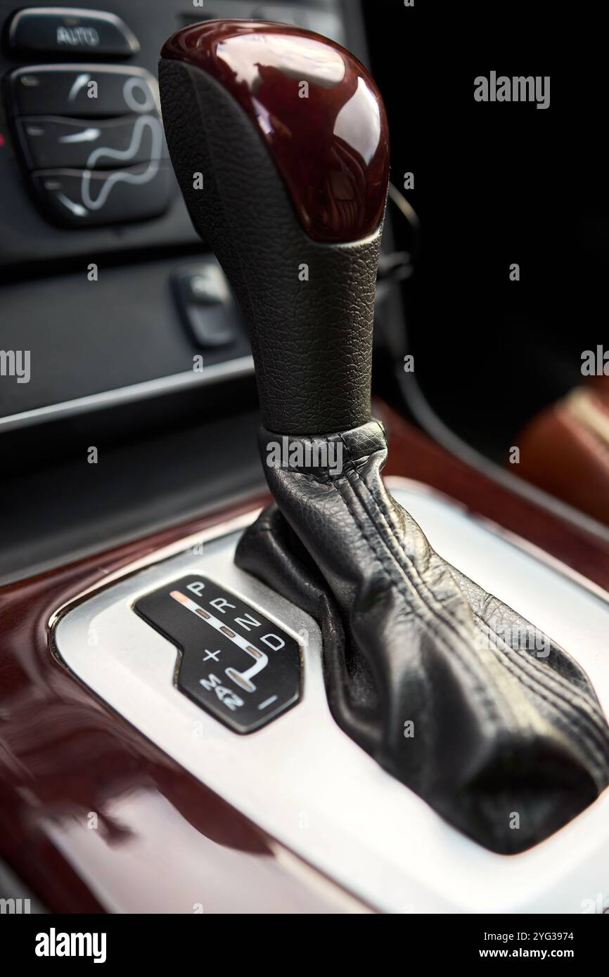 Suv shifter hi-res stock photography and images - Alamy