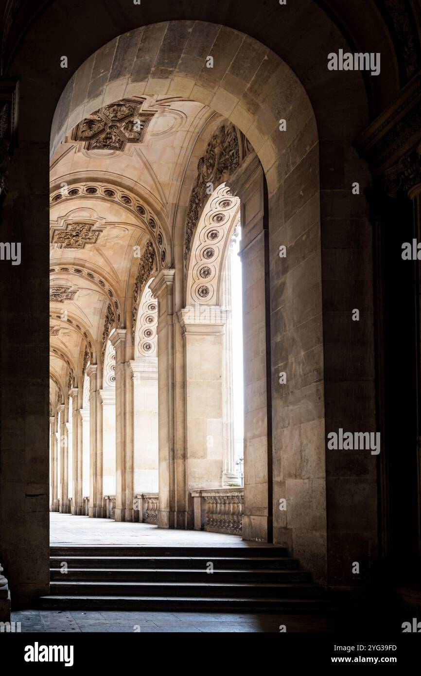 Coridors of the Louvre Museum in Paris - Alley 2 Stock Photo - Alamy